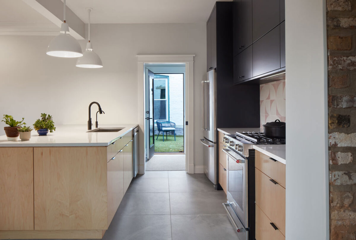 Living Above the Store: The Case for Live-Work Buildings - Moss ...